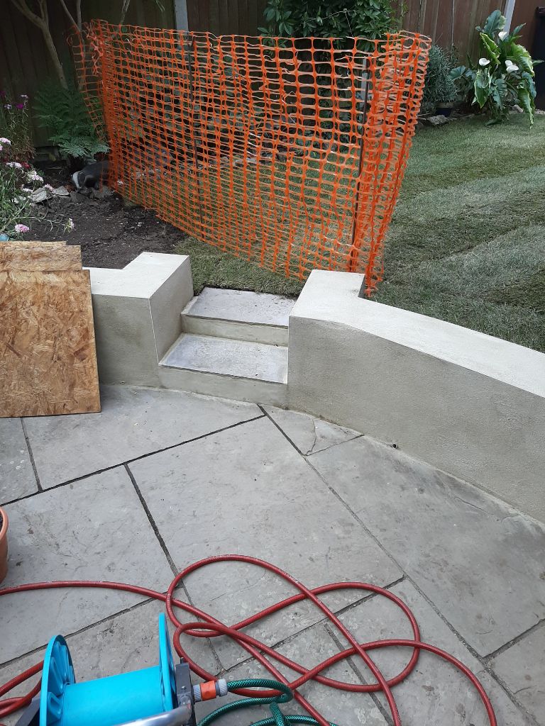 Block wall built in Corfe Mullen Dorset – MSC Landscapes